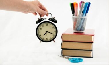 How to Make Daily Routine Timetable for Students at Home