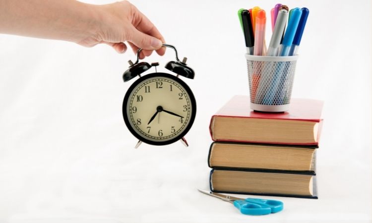 How to Make Daily Routine Timetable for Students at Home